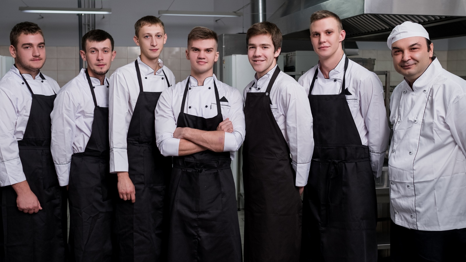 Dressing for Success: What Should Restaurant Staff Wear? - AttireCorp